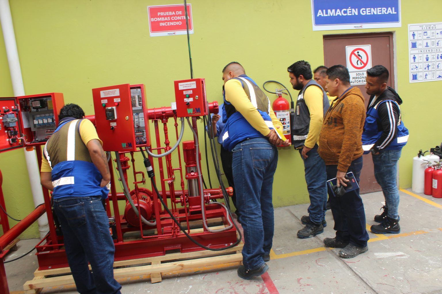 Protector Extintores - Seguridad Industrial