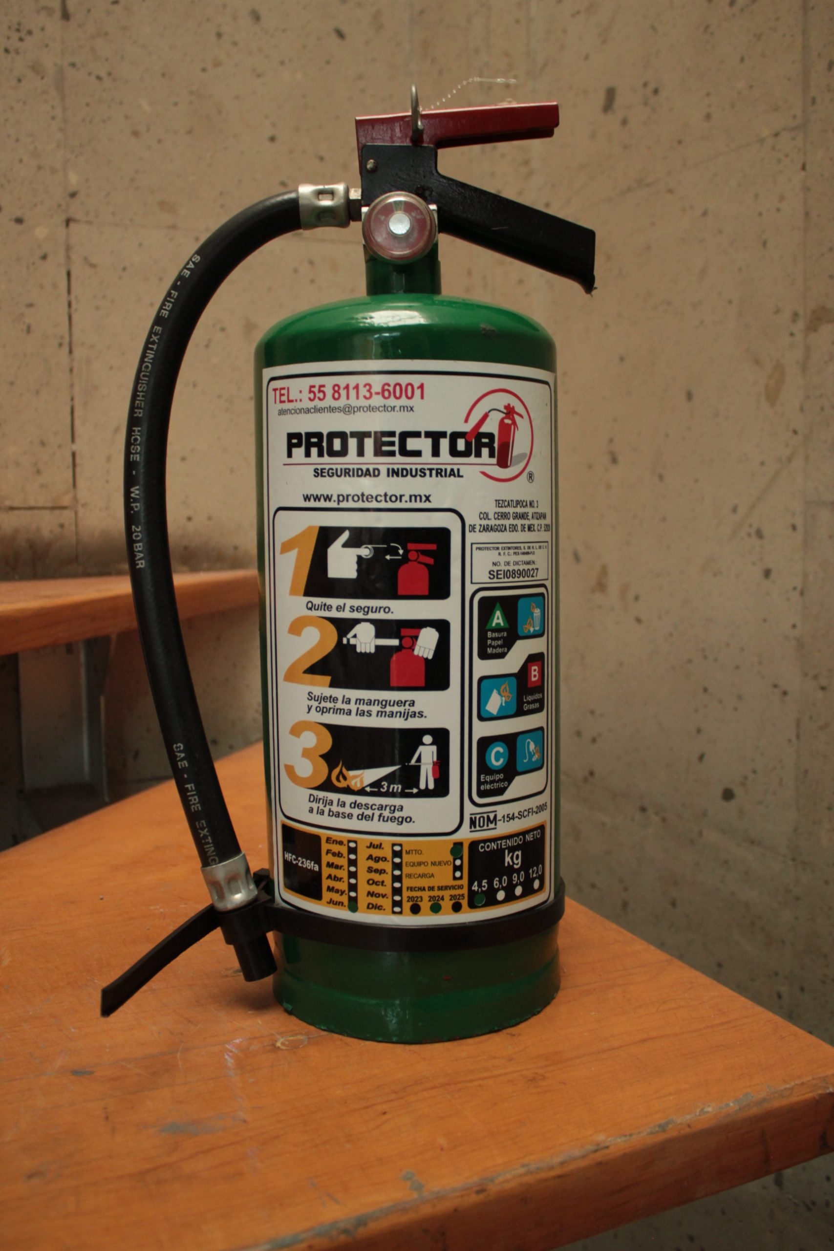 Protector Extintores - Seguridad Industrial